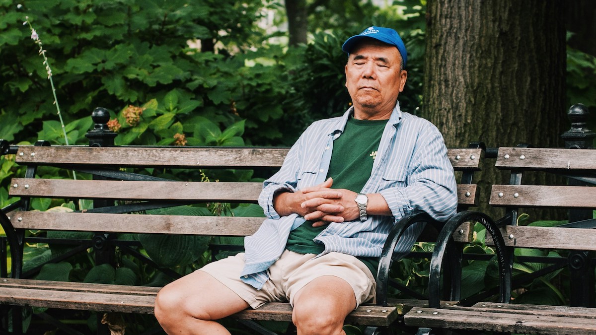 做什麼都嫌無聊？四十歲是預防「情緒老化」好時機 - Readmoo閱讀最前線