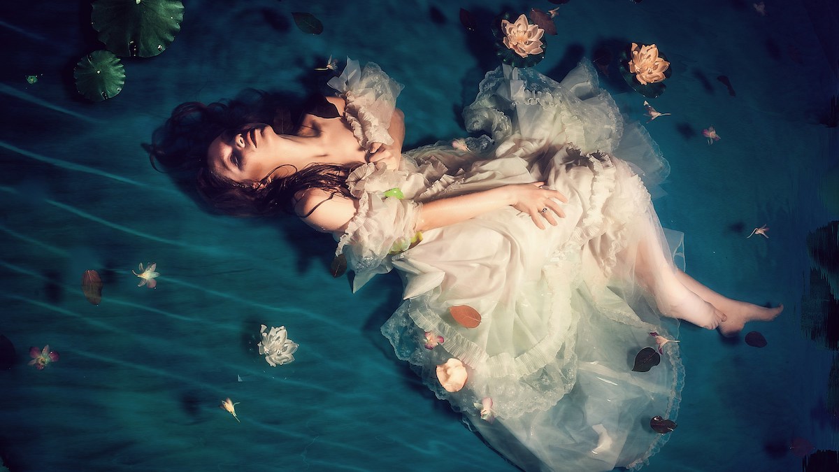 他們希望妳是個乖女孩，要妳安靜、害怕、知道誰是老大。 - Readmoo閱讀最前線